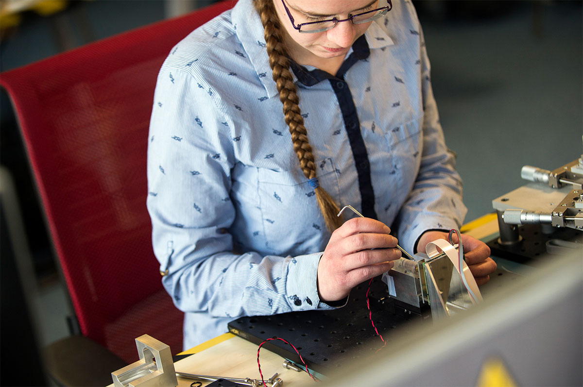Mars To Volcanoes, Ash Clouds and Chimneystacks-UK Spin-Out Brings ...